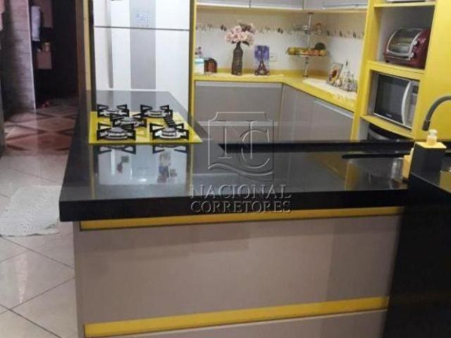 Sobrado com 4 dormitórios à venda, 426 m² por R$ 690.000,00 Jardim Sílvia Mari
