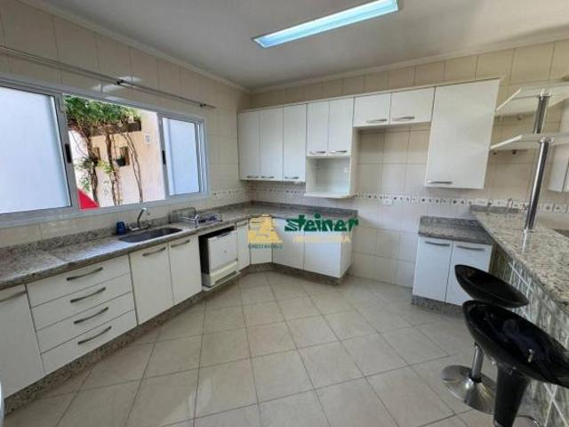 Sobrado com 4 dormitórios à venda, 427 m² por R$ 2.100.000,00 Vila Galvão Guarulhos/SP