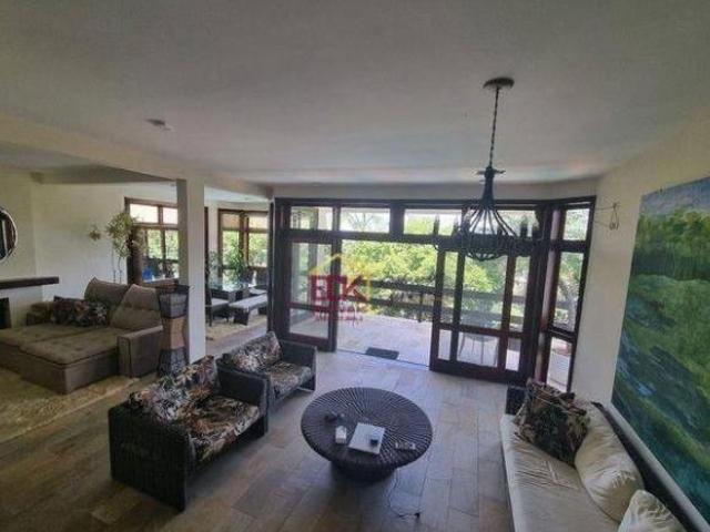 Sobrado com 4 dormitórios à venda, 430 m² por R$ 2.340.000,00 Urbanova São José dos Campos/SP
