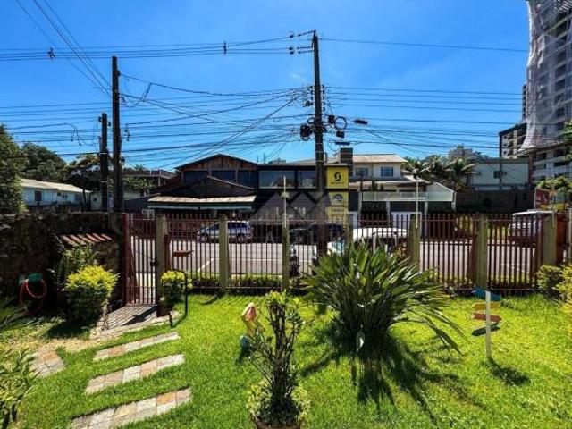 Sobrado com 4 dormitórios à venda, 442 m² por R$ 2.570.000,00 Centro Foz do Iguaçu/PR
