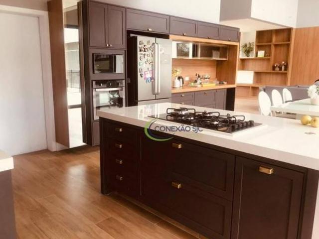 Sobrado com 4 dormitórios à venda, 525 m² por R$ 3.700.000,00 Urbanova São José dos Campos/SP