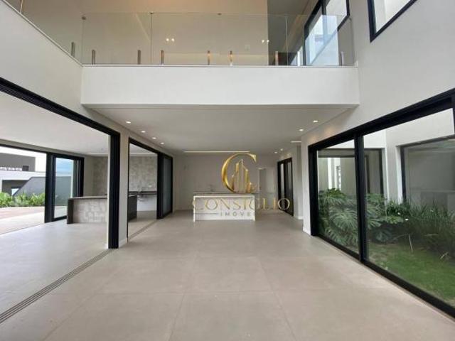 Sobrado com 4 dormitórios à venda, 530 m² por R$ 5.300.000,00 Urbanova São José dos Campos/SP