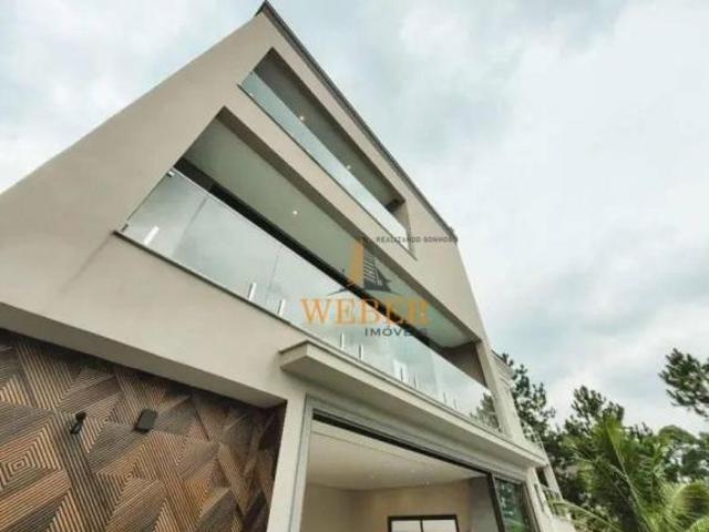 Sobrado com 4 dormitórios à venda, 578 m² por R$ 9.500.000,00 Tamboré Barueri/SP