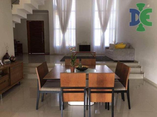 Sobrado com 4 dormitórios à venda, 580 m² por R$ 1.800.000,00 Condomínio Parque Vale dos Lagos J