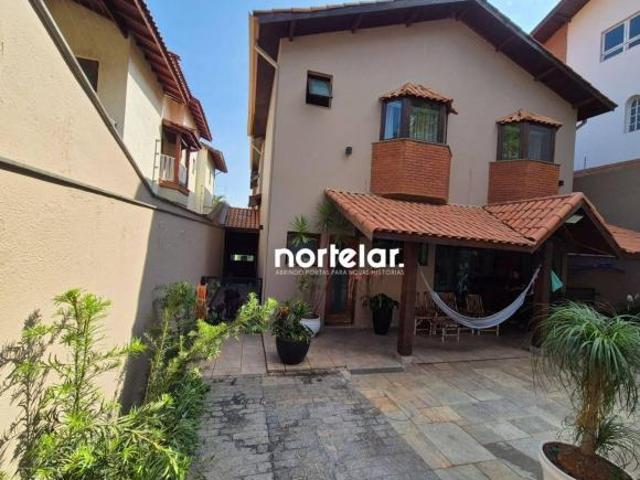 Sobrado com 4 dormitórios à venda, 580 m² por R$ 2.880.000 City América São Paulo/SP