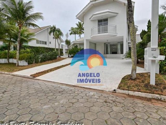 Sobrado com 4 dormitórios à venda, 600 m² por R$ 2.900.000,00 Bougainvillee I Peruíbe/SP