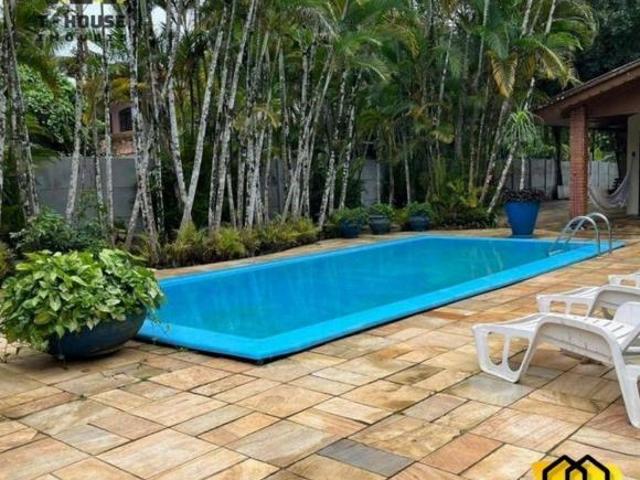 Sobrado com 4 dormitórios à venda, 700 m² por R$ 3.000.000,00 Centro São Sebastião/SP
