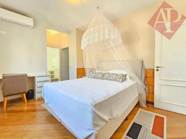 Sobrado com 4 dormitórios à venda, 716 m² por R$ 6.600.000,00 Residencial Melville Santana de Pa