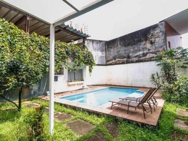 Sobrado com 4 dormitórios à venda, area construida 319 com piscina