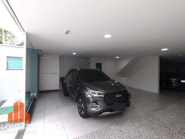 Sobrado com 4 dormitórios à venda Jardim Santo André/SP