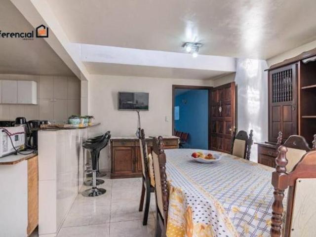 Sobrado com 4 dormitórios à venda por R$ 1.400.000,00 Novo Mundo Curitiba/PR