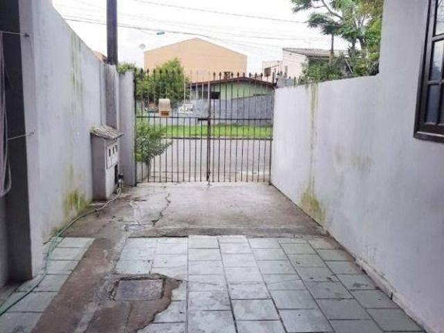 Sobrado com 4 dormitórios à venda por R$ 700.000,00 Fazendinha Curitiba/PR