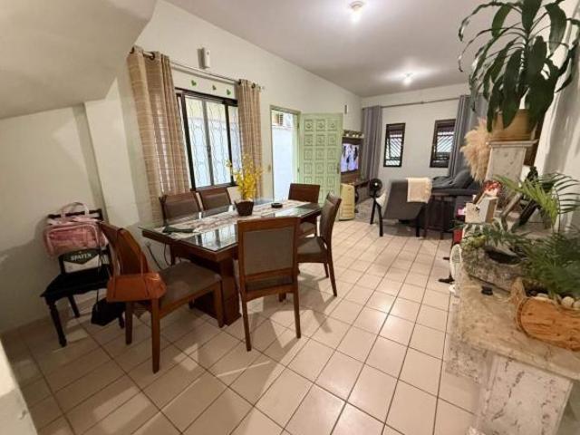 Sobrado com 4 dormitórios à venda por R$ 850.000 Canto do Forte Praia Grande/SP