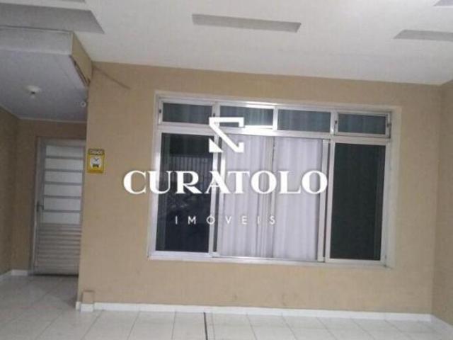 Sobrado com 4 dormitórios, área com churrasqueira, quintal e 3 vagas Vila Ema