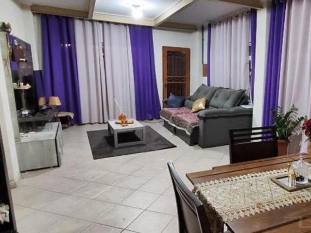 Sobrado com 4 dormitórios com terraço e vaga de Garagem