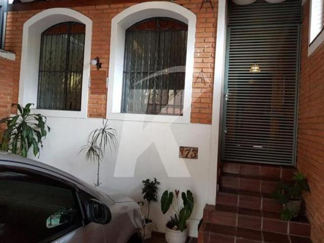 Sobrado com 4 dormitórios, sendo 1 suíte, 2 vagas de garagem no Mandaqui