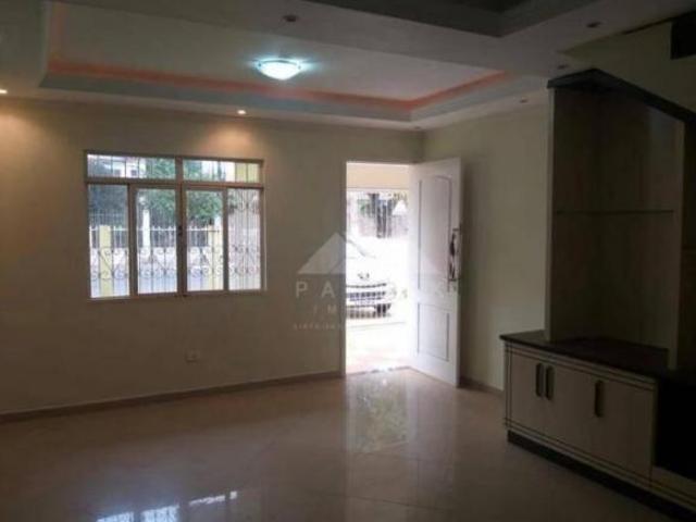 Sobrado com 4 dormitórios sendo 2 suítes à venda, 243 m² por R$ 850.000 Jardim Panorama Foz do I