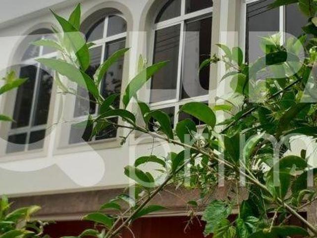 Sobrado com 4 dormitórios sendo 2 suítes à venda em Santana!