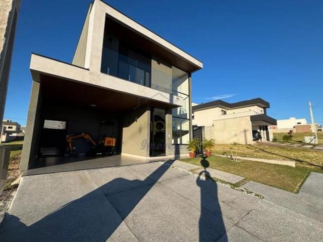 Sobrado com 4 dormitórios, sendo 2 suítes para venda, 253m² Veredas dos Campos São José dos Camp