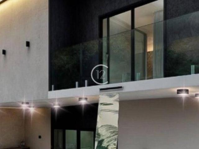Sobrado com 4 dormitórios sendo 3 suítes à venda, 233 m² por R$ 1.900.000 Reserva Ruda São José