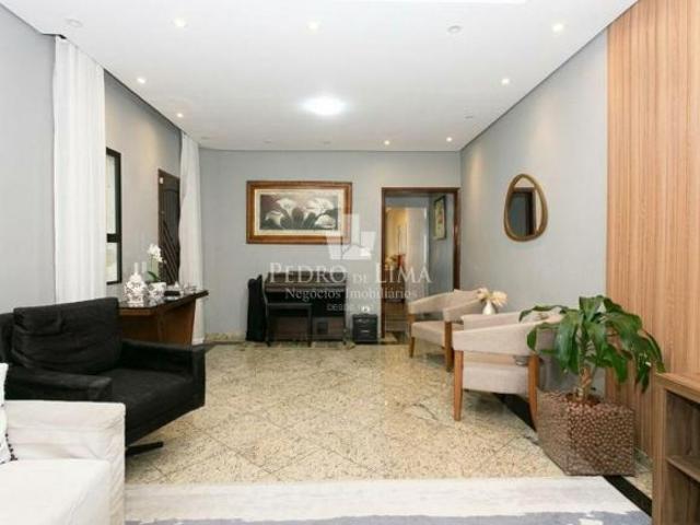 Sobrado com 4 dormitórios, 4 vagas e 217 m² na Penha