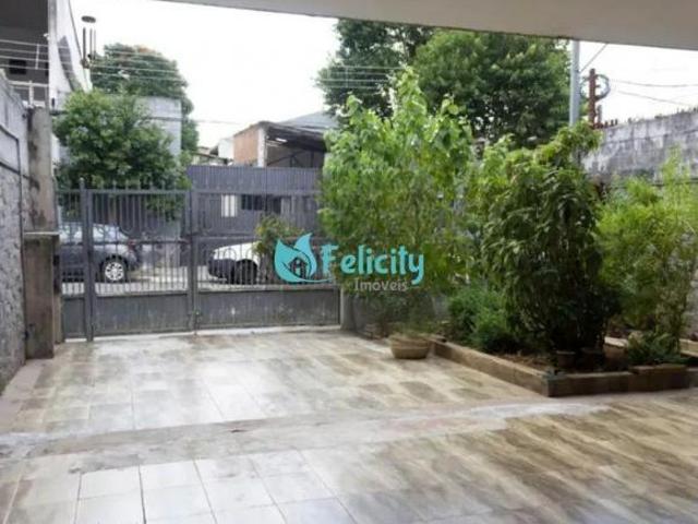 Sobrado com 4 dorms, 1 suíte, 4 vagas, 264m2 no Vila Jaguara