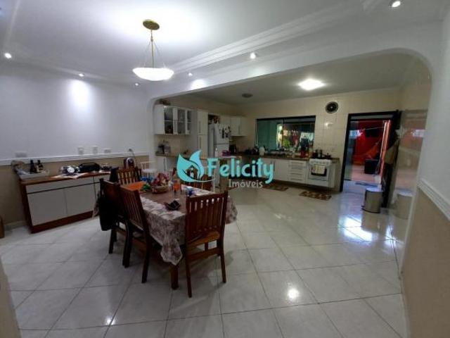 Sobrado com 4 dorms, 2 suítes, 2 vagas, 174m2 na Vila Pereira Barreto