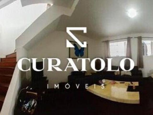 Sobrado com 4 dorms, 3 suítes, quintal, varanda e 2 vagas cobertas Vila Morse