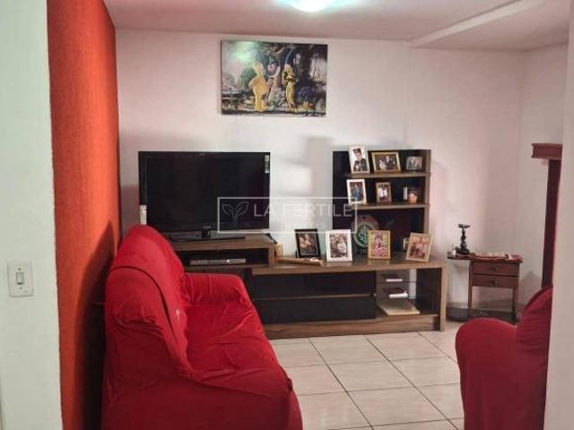 Sobrado com 4 Quartos, 1 Suíte, 160M², à Venda por R$ 650.000,00 Fazendinha, Curitiba Pr