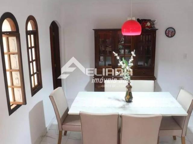 Sobrado com 4 Quartos, 1 suíte, 2 vagas Bairro Olímpico