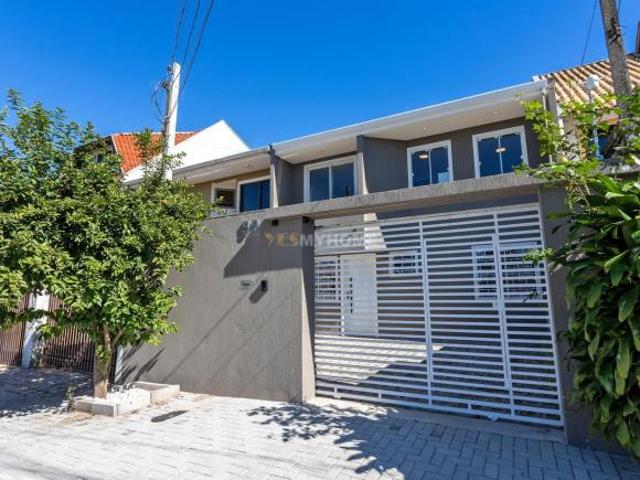 Sobrado com 4 quartos, 2 suítes no Tarumã Curitiba,PR 43005