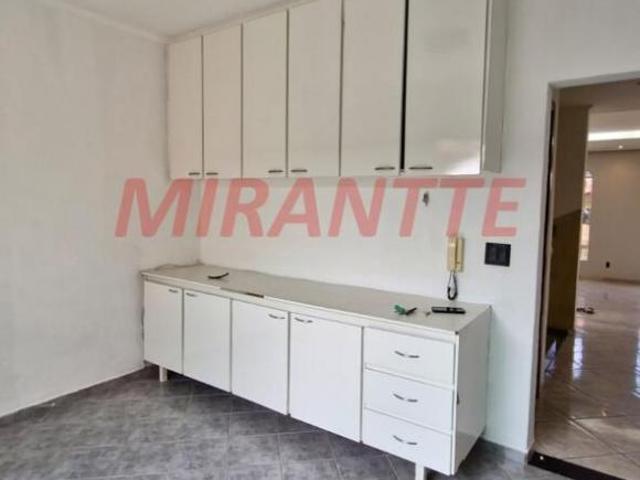 Sobrado de 299m² com 4 quartos