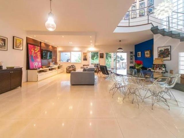 Sobrado com 4 quartos à venda, 424 m² por R$ 3.640.000 Vila Assunção Santo André/SP