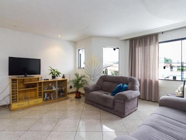 Sobrado com 4 quartos à venda, 655 m2, Pinheirinho Curitiba PR