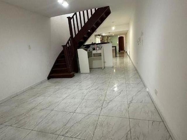 Sobrado com 4 quartos à venda, 120 m² por R$ 956.000 Vila Dom Pedro II São Paulo/SP