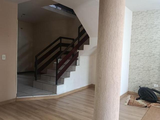 Sobrado com 4 quartos à venda, 190 m² por R$ 595.000, Boa Vista