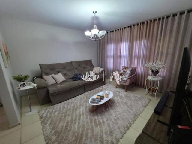 Sobrado com 4 Quartos à venda, 202 m² por R$ 900.000 Jardim Alvorada Londrina/PR