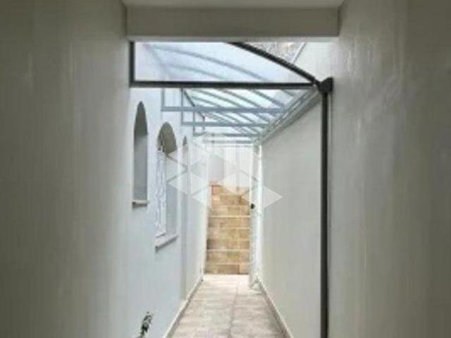 Sobrado com 4 Quartos à Venda, 216 m² por R$ 1.070.000