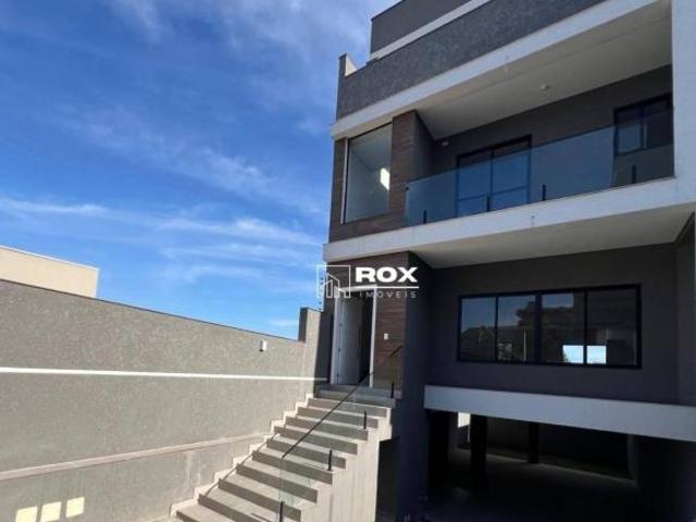 Sobrado com 4 quartos à venda, 225 m² por R$ 1.180.000 Tingui Curitiba/PR