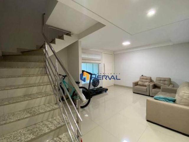 Sobrado com 4 quartos à venda, 228 m² por R$ 920.000 Jardim Cidade Monções Maringá/PR