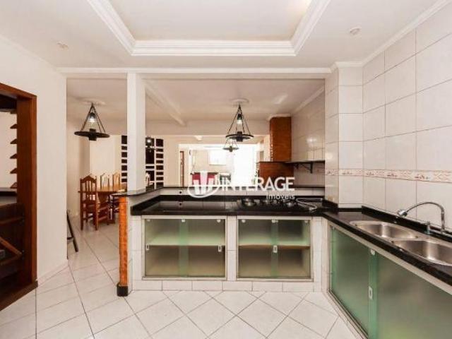 Sobrado com 4 quartos à venda, 300 m² por R$ 1.050.000 Santa Felicidade Curitiba/PR