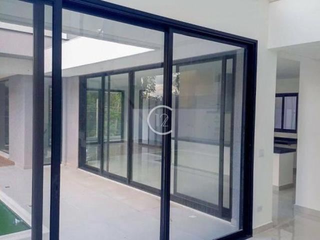 Sobrado com 4 quartos à venda, 315 m² por R$ 2.500.000 Urbanova São José dos Campos/SP
