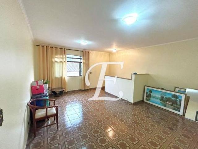 Sobrado com 4 quartos à venda, 326 m² Jardim Trussardi Butantã