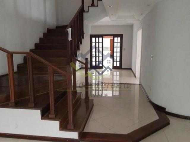 Sobrado com 4 quartos à venda, 330 m² por R$ 950.000 Jardim Suzano Suzano/SP