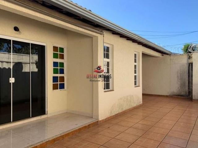 Sobrado com 4 quartos à venda, bairro Jardim Patrícia Uberlândia/MG
