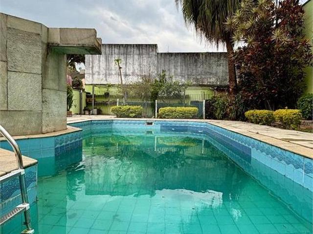 Sobrado com 4 quartos à venda em Tremembé SP
