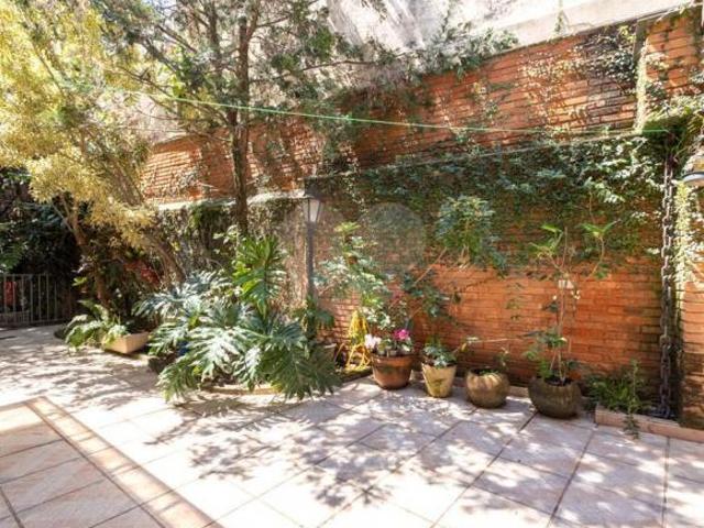 Sobrado com 4 quartos à venda em Vila madalena SP