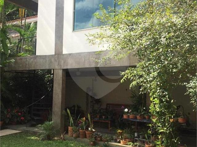 Sobrado com 4 quartos à venda em Vila amélia SP