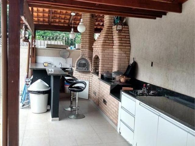 Sobrado com 4 quartos à venda em Vila amélia SP