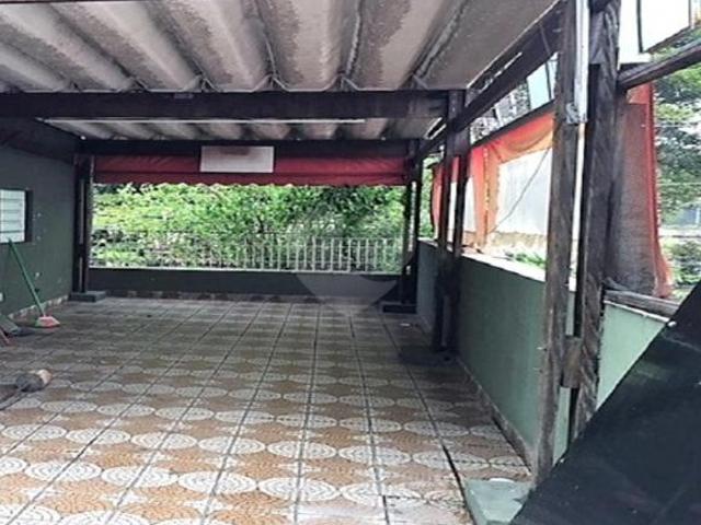 Sobrado com 4 quartos à venda em Vila anastácio SP